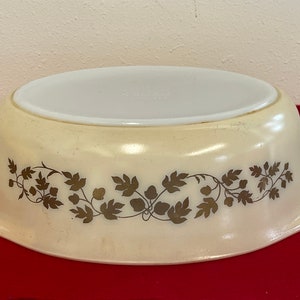 Vintage Pyrex Gold Leaf Pattern 1.5 Quart Casserole Dish With Lid - Etsy