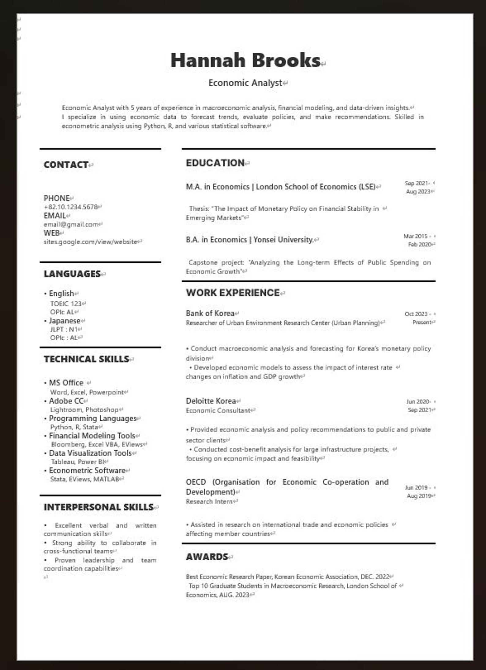 Modern Professional Resume Template | Ats-friendly CV for Economist ...