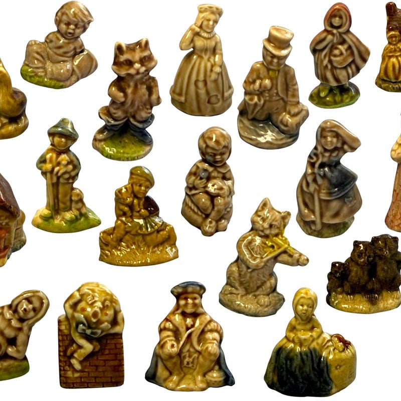 Wade Figurines Red Rose - Etsy UK