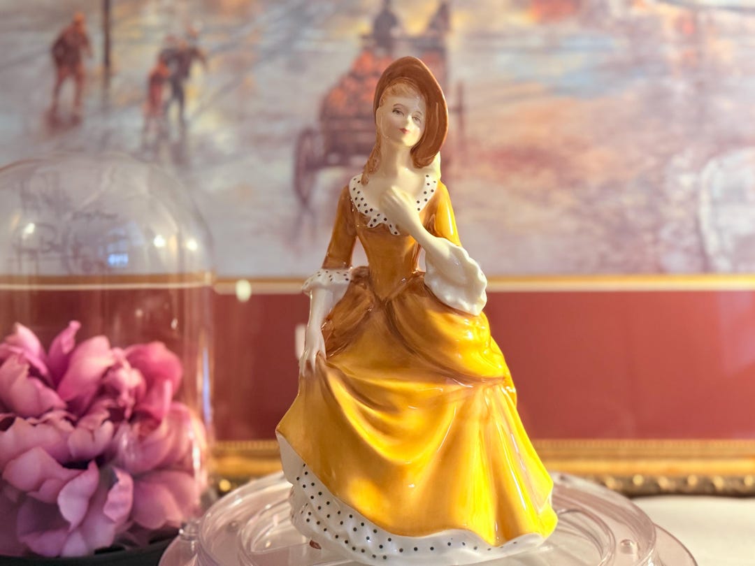 Royal Doulton Figurine HN2275 “sandra” – Hand-painted Bone China ...