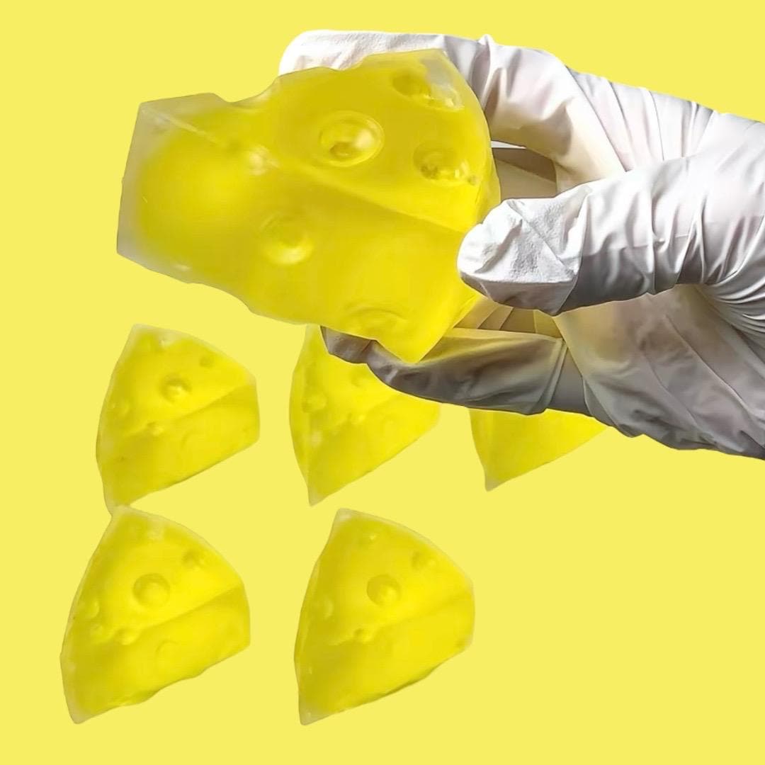 Cheese Squishy Toy, Cute Kawaii Cheese Block Slow-rise Stress Relief ...