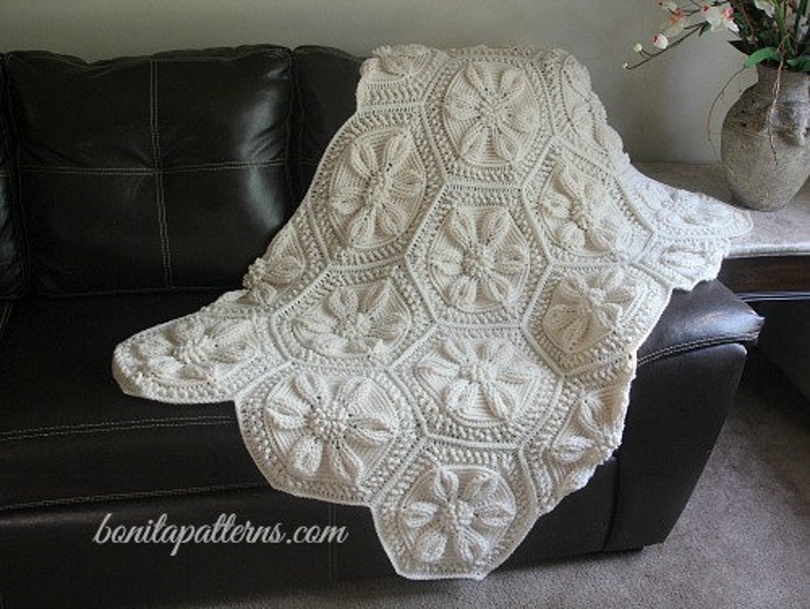 Embossed Crochet Daisy Blanket - Etsy