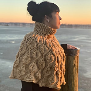 Embossed Leaves Capelet Crochet Pattern PDF - Etsy