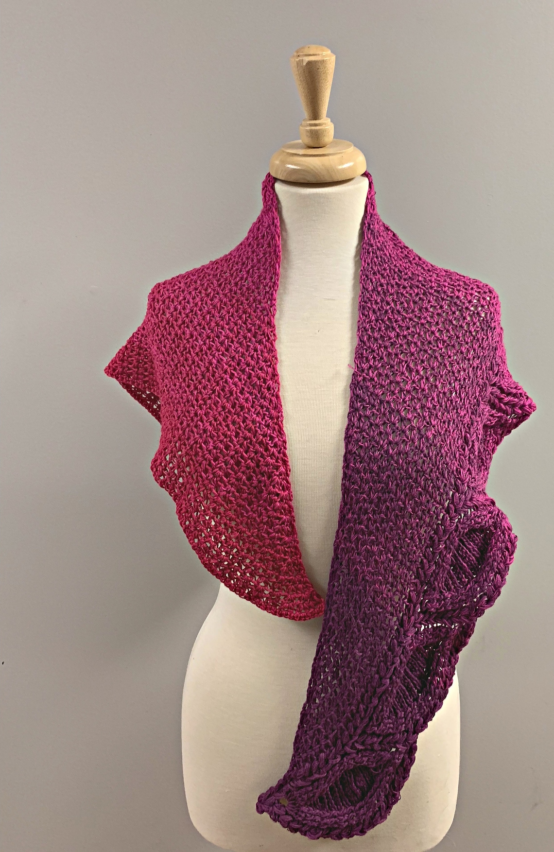 Embossed Leaves Vortex Shawl Crochet Pattern PDF | Etsy