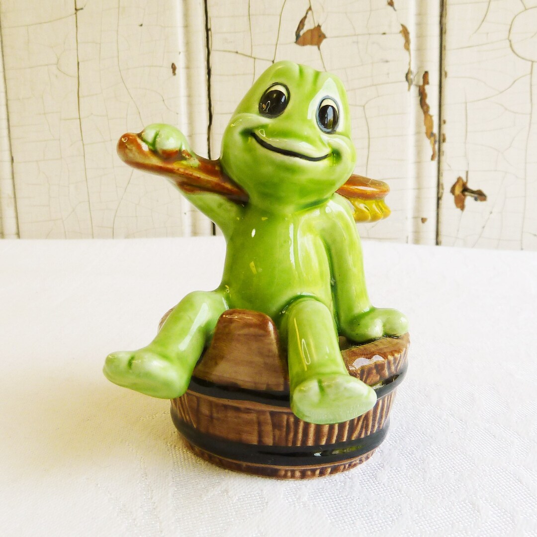 1970s Lefton Boy Frog in a Washtub Figurine Anthropomorphic Frog, H370 ...