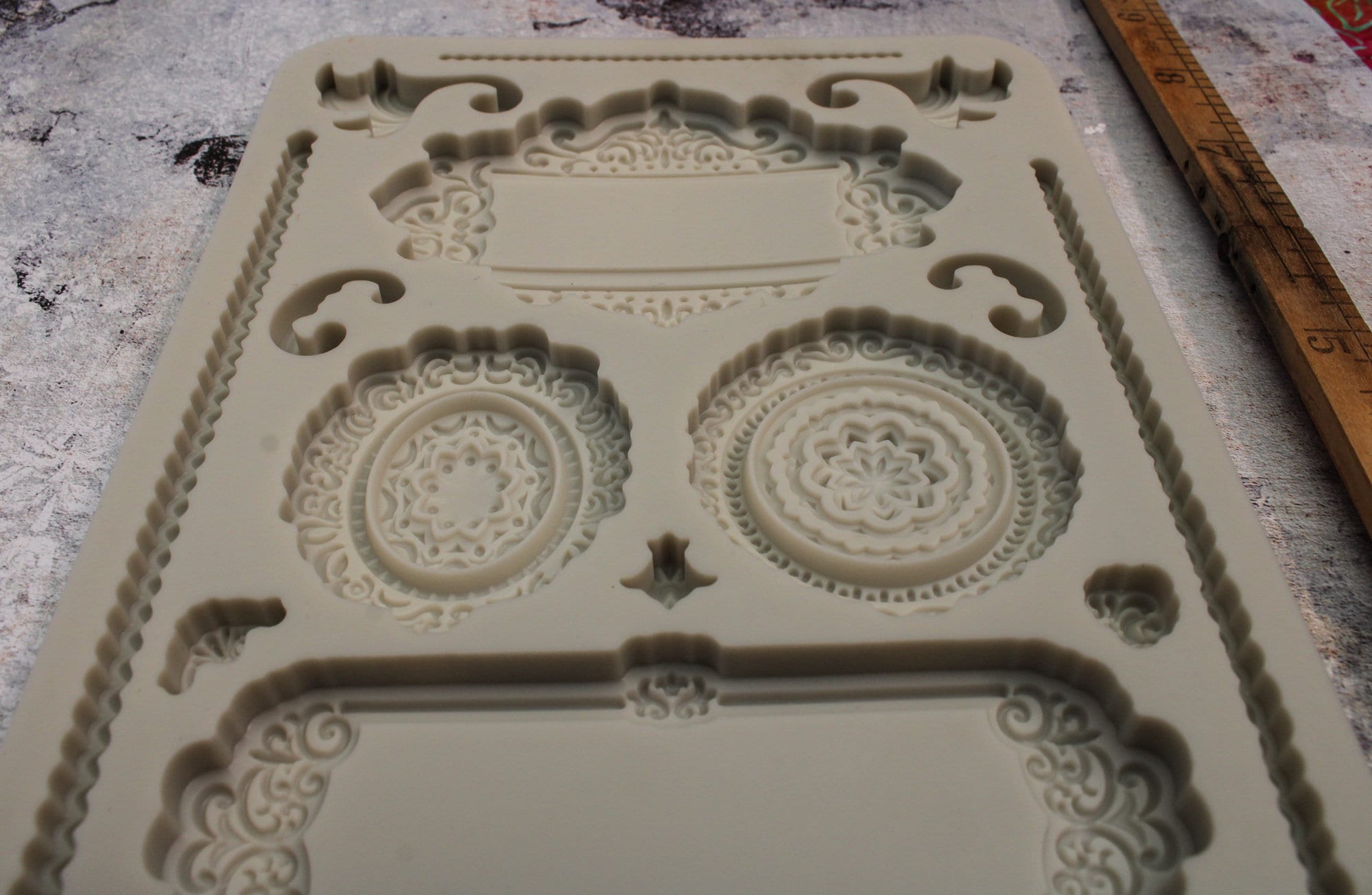 Stamperia Frames and Plates Medalion Mold Ornate Silicone for Resin ...
