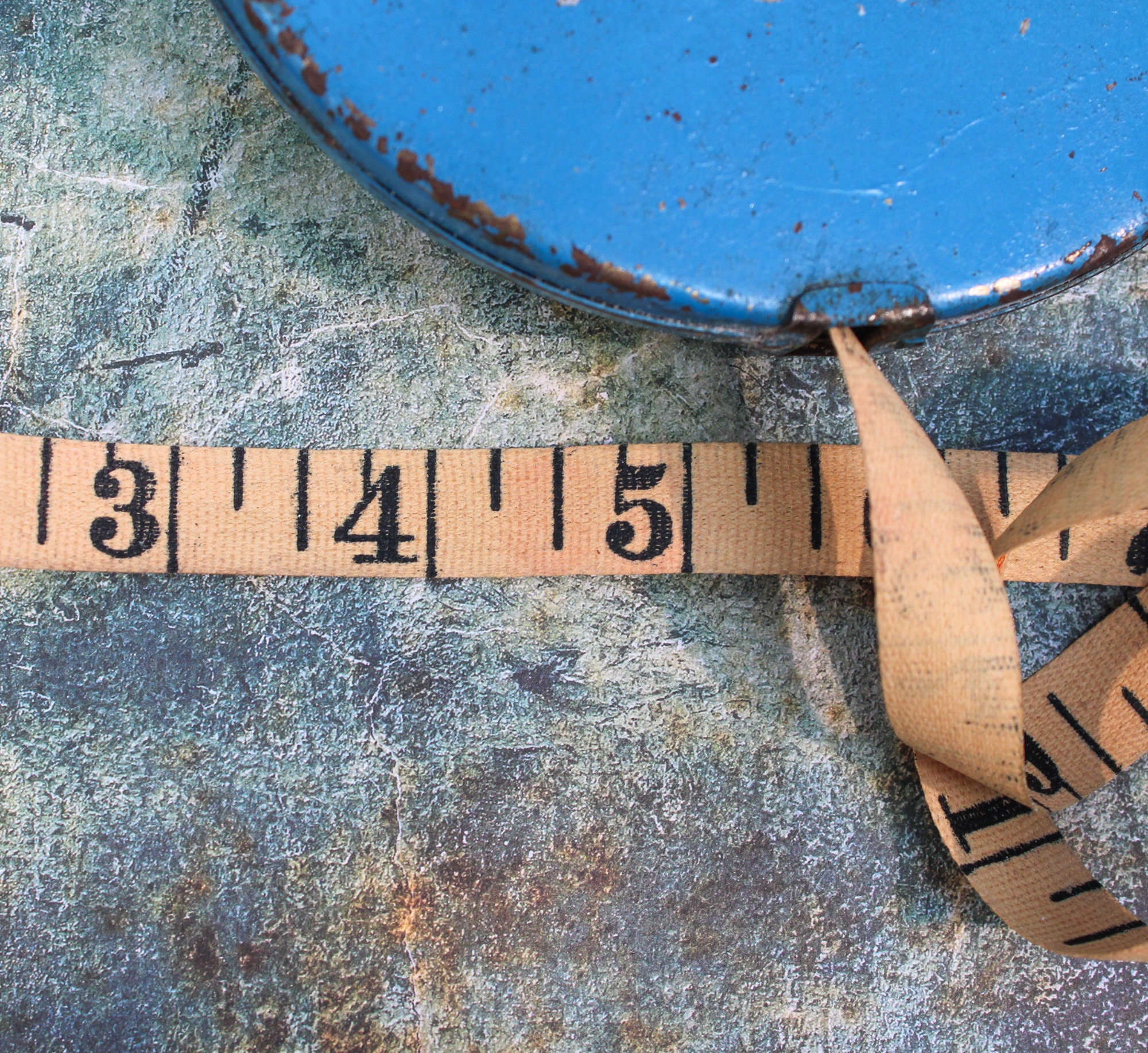 Cloth Tape Measurer: Yellow or White Fabric, Rusty Detail - 1 Yard or ...