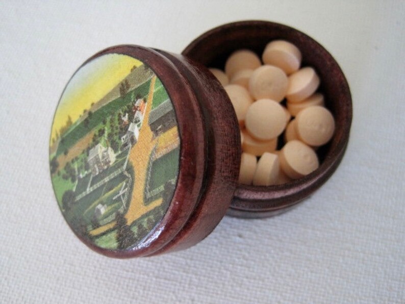 Primitive American Folk Landscape Decoupage Pill Box -- Small, 1.5" - Etsy