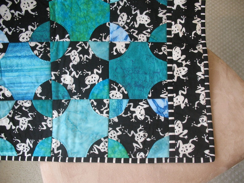 Funky Frogs Quilt - Etsy