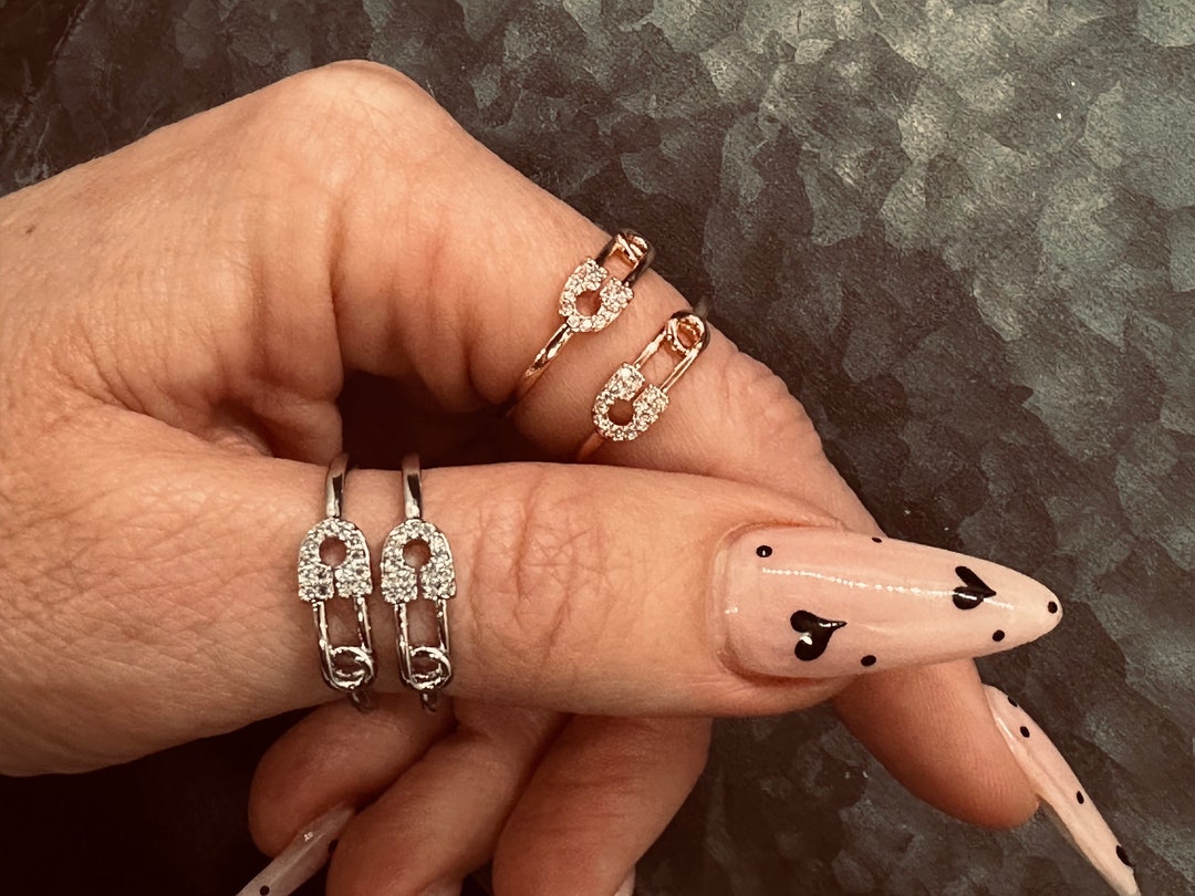 Safety Pin Ring -- Grunge Rings -- Minimalist Jewelry -- Y2k Rings ...