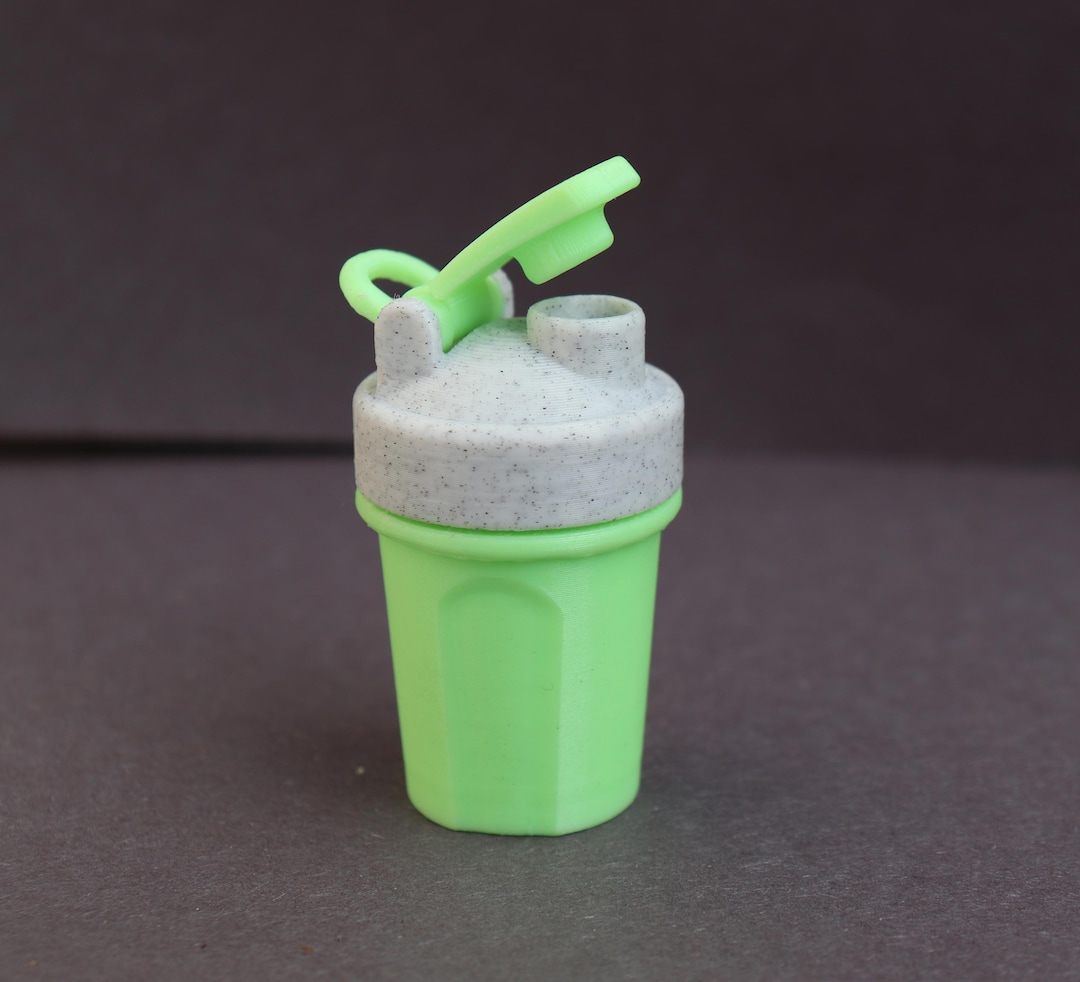 Protein Shaker Bottle Keychain STL – Preworkout Powder Holder | 3D ...