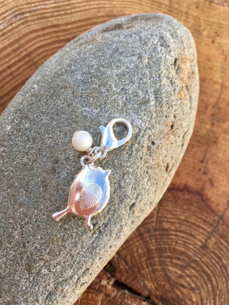 Robin clip on charm with Mother of Pearl drop charm bracelet | Etsy