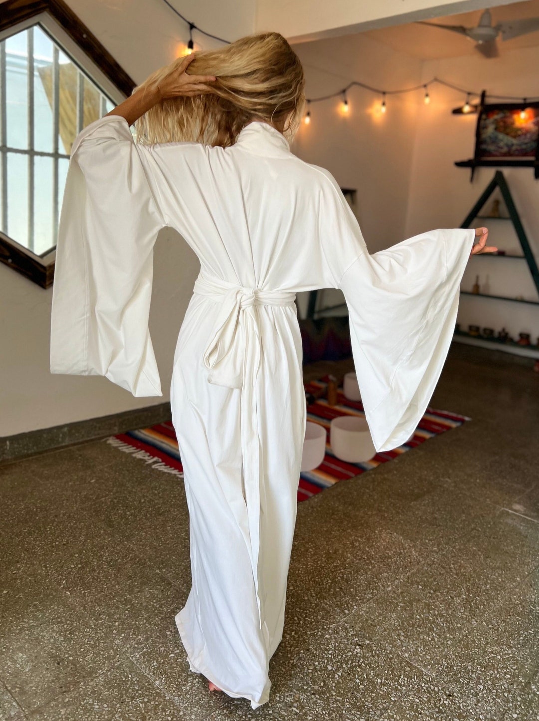 Japanese Style Traditional Kimono in White Cotton One Size Fits All for ...