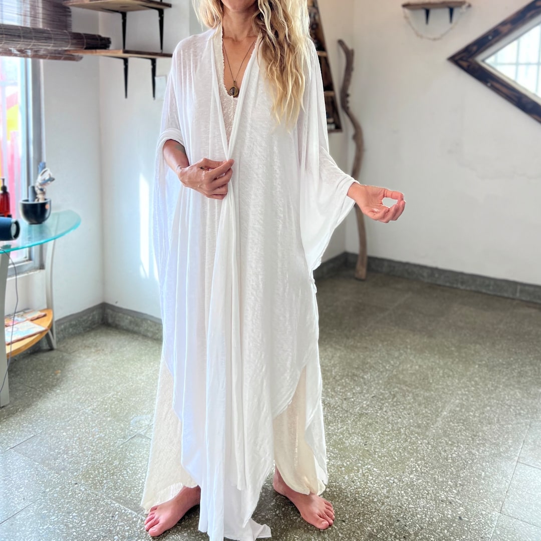 Soft Cozy White Ceremony Robe, Shawl for Women in Ceremony White - Etsy