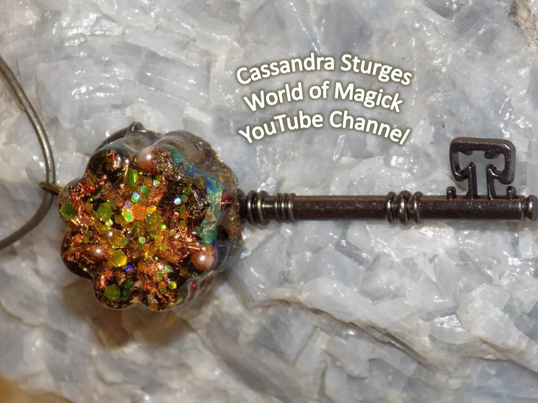 Amulet for Money and Wealth Skeleton Key Necklace, Prosperity Abundance ...