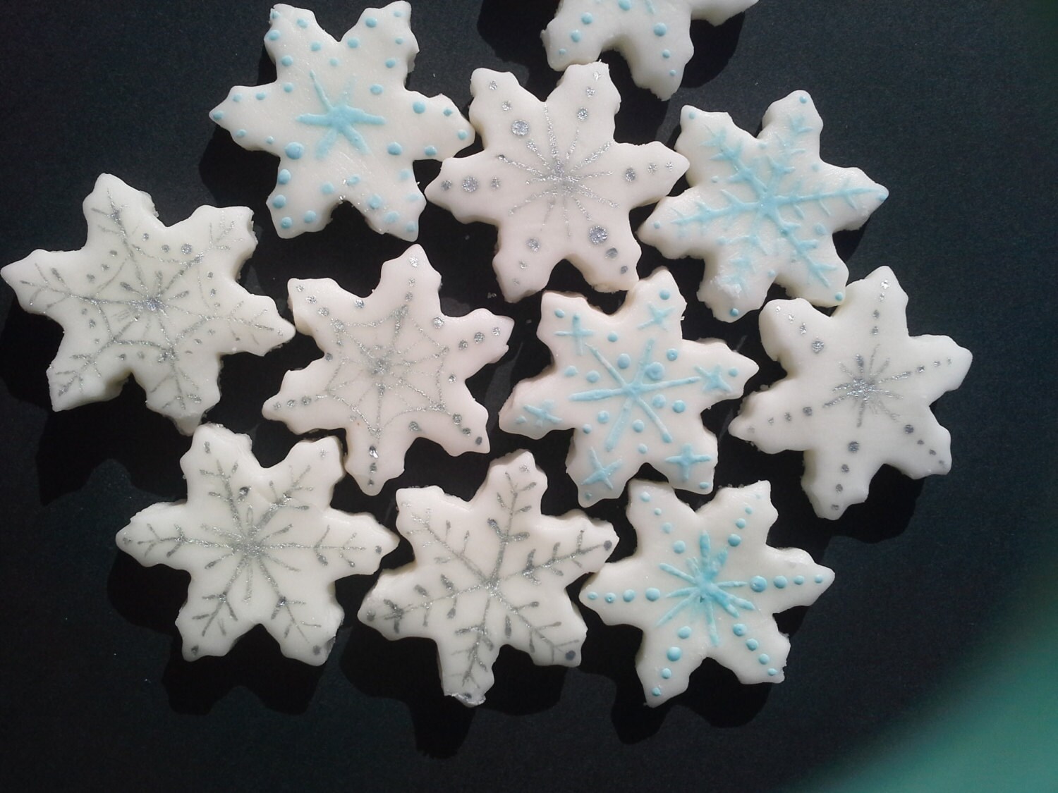 FROZEN SNOWFLAKE MINTS -100 Cream Cheese Mints, Holiday Celebrations ...