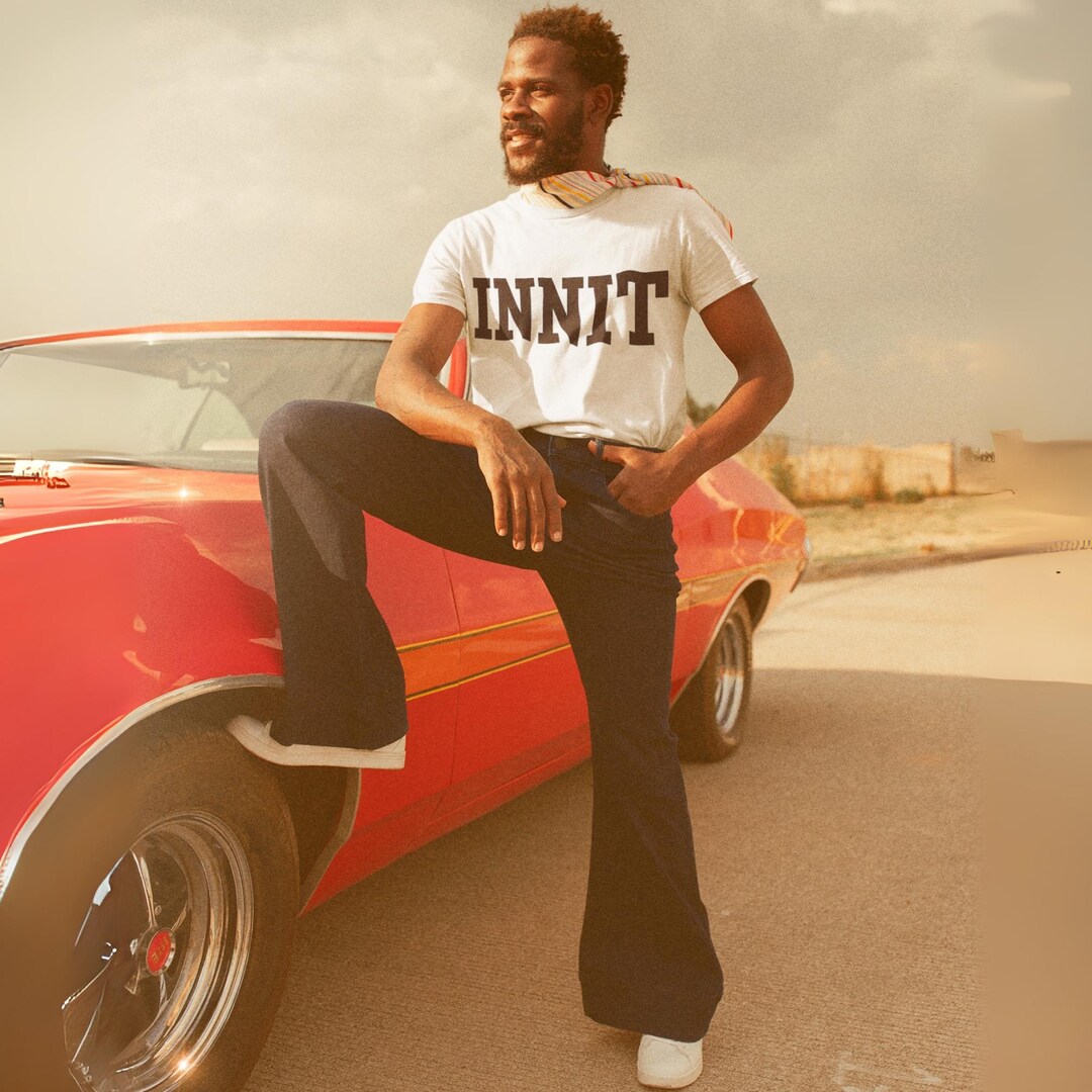 Innit Slang Graphic Tee: Funny British Slogan T-shirt - Etsy