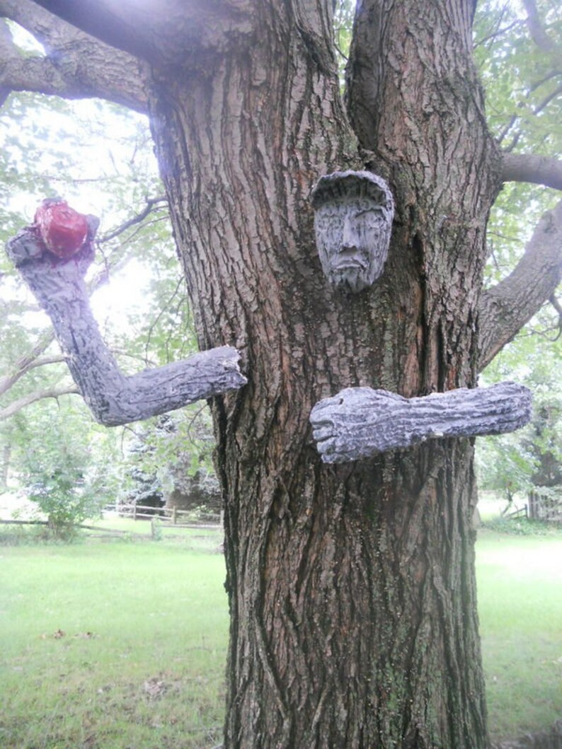 The Pitcher Decorative Tree Art Lawn and Garden Sculpture Waterproof ...