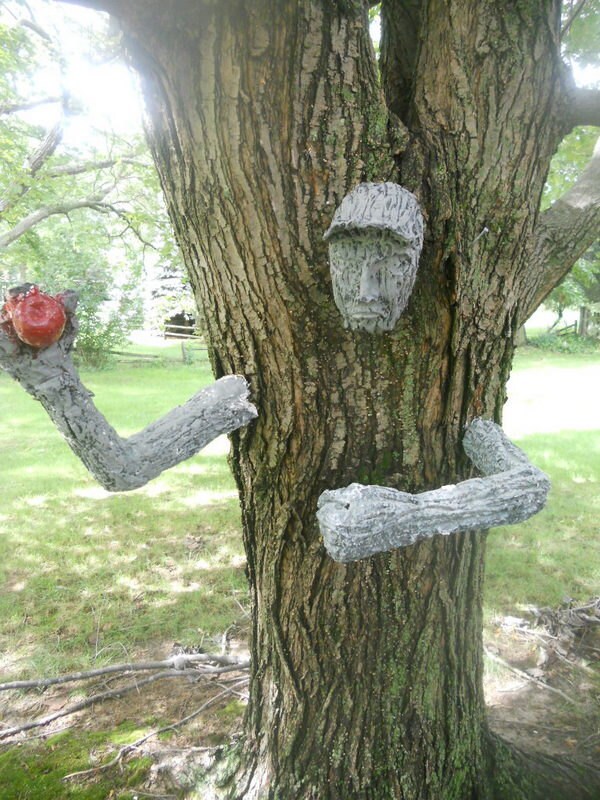 The Pitcher Decorative Tree Art Lawn and Garden Sculpture Waterproof ...