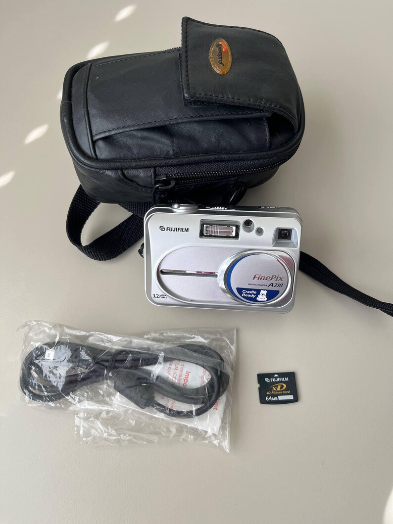 Fujifilm Finepix A210 Compact Digital Camera Vintage Y2K 00s With Case ...