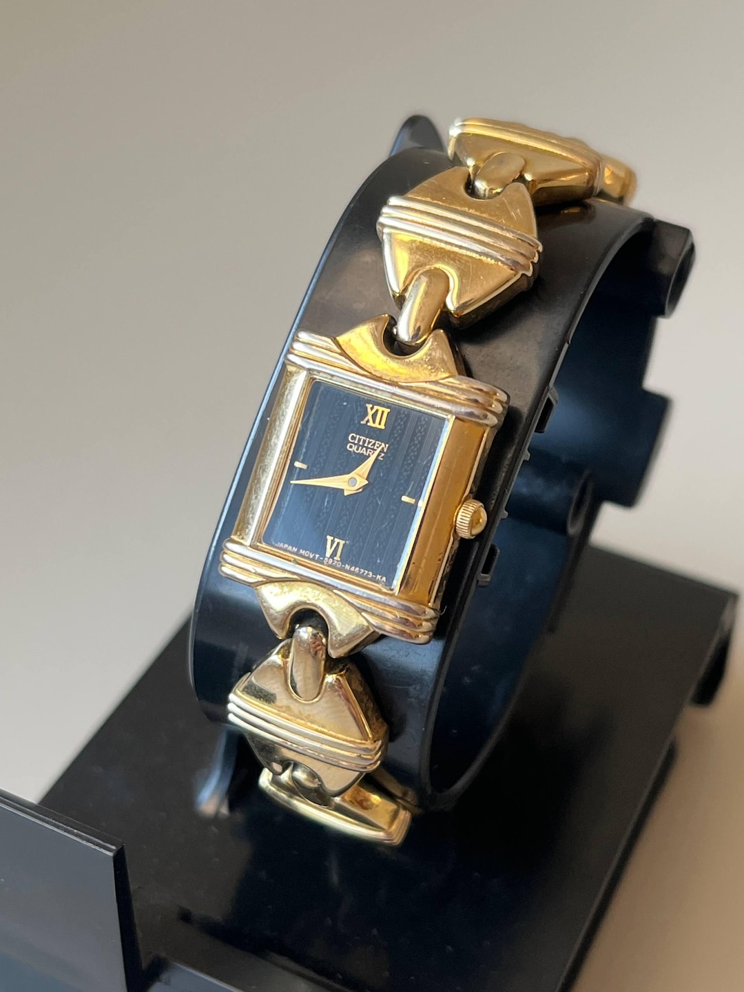 Citizen Ladies Gold Tone Quartz Watch 17mm Unique Band 80s 90s Y2K ...