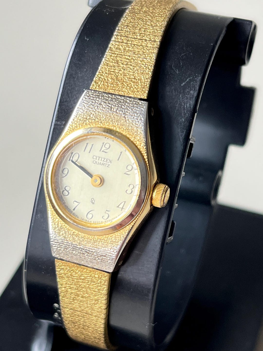 Citizen CQ Ladies Vintage Y2k Watch White Dial Gold Tone Quartz 17mm ...