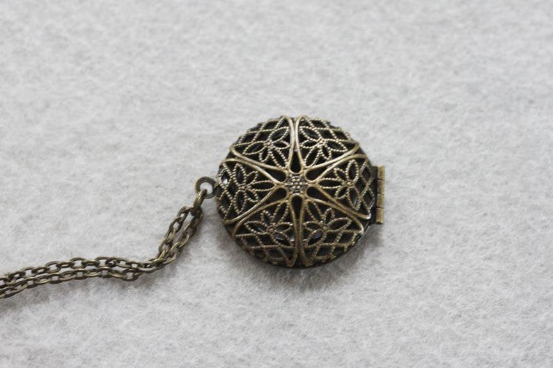 Vintage Locket Brass Filagree Locket Mid Century Locket Boho Jewelry - Etsy