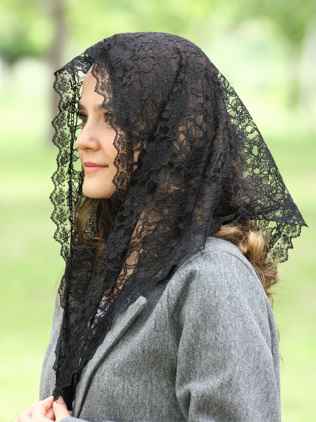 Black Lace Church Veil, Catholic Mantilla Veil for Mass, Triangle ...