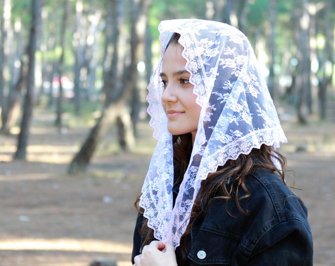 White Triangle Lace Mantilla Veil With Pink Trim, Girls Mass and Prayer ...
