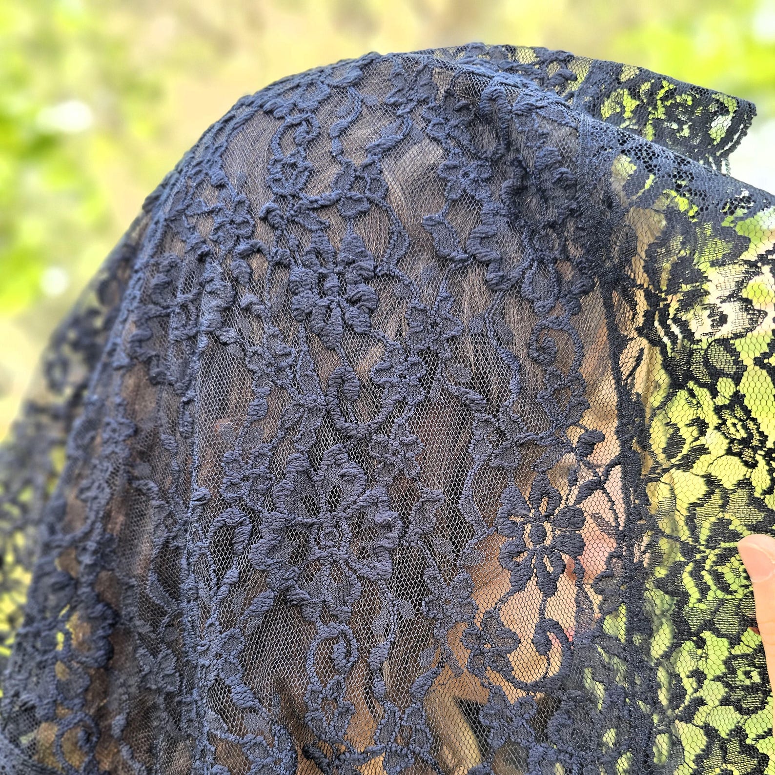 BLACK Lace Triangle Veil for Catholic Mass – Traditional Mantilla With ...