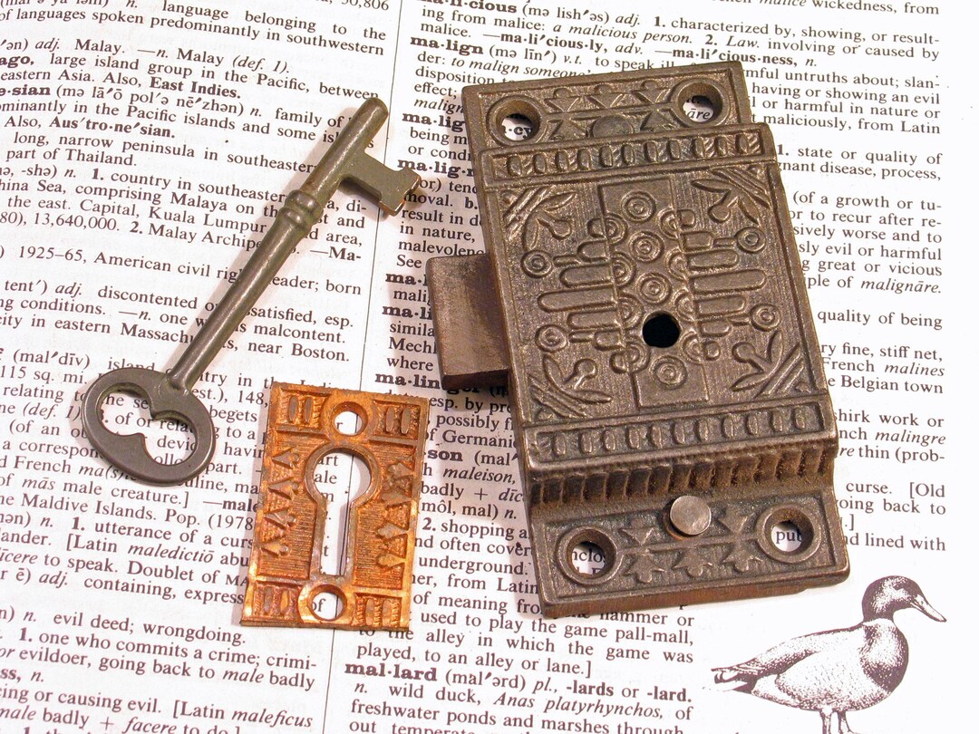 Eastlake WINDSOR Cupboard Cabinet Lock W Bronze Keyhole & Skeleton Key ...