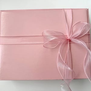 Pink Bow Aesthetic Gift Box – Custom Cute Box for Friend – Self Care ...