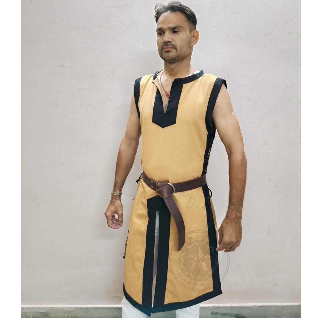 Embroidered Medieval Knight Tabard - Crusader Surcoat for LARP ...