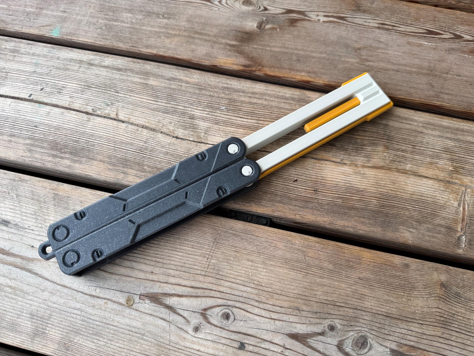 Metal Gear Solid Inspired Stun Rod Replica • Snake Tactical Equipment ...
