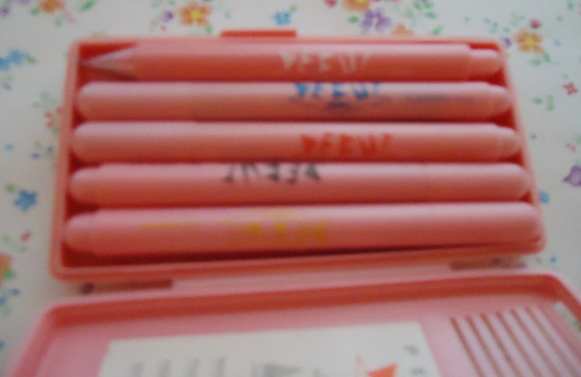 The Sun Star Color Pens and Automatic Pencil.80s.in a Window Pencil ...