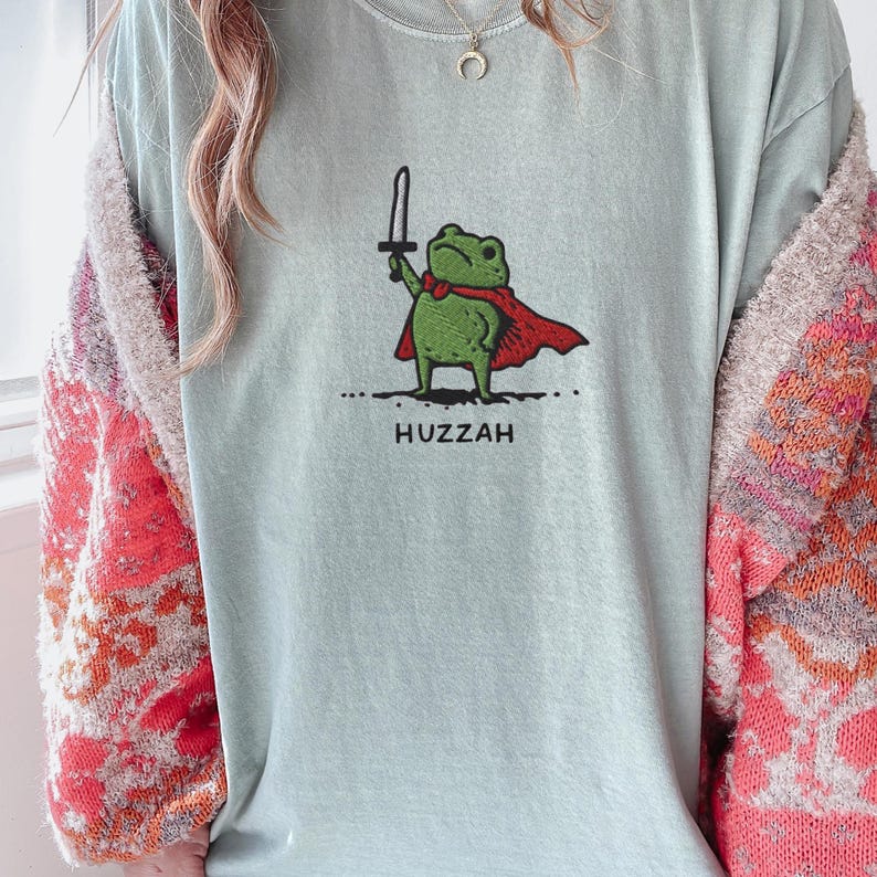 Huzzah Frog With Sword Medieval Embroidered T-shirt: Funny Toad ...
