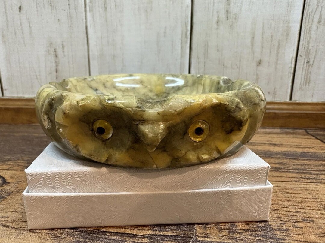 Vintage Alabaster Owl Ashtray 4” Hand Carved Made in Italy Green Yellow ...