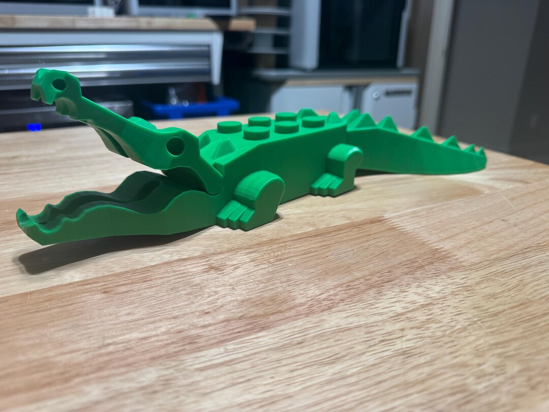 3D Printed Lego-inspired Gator | 15.5 Inch Articulated Alligator Model ...