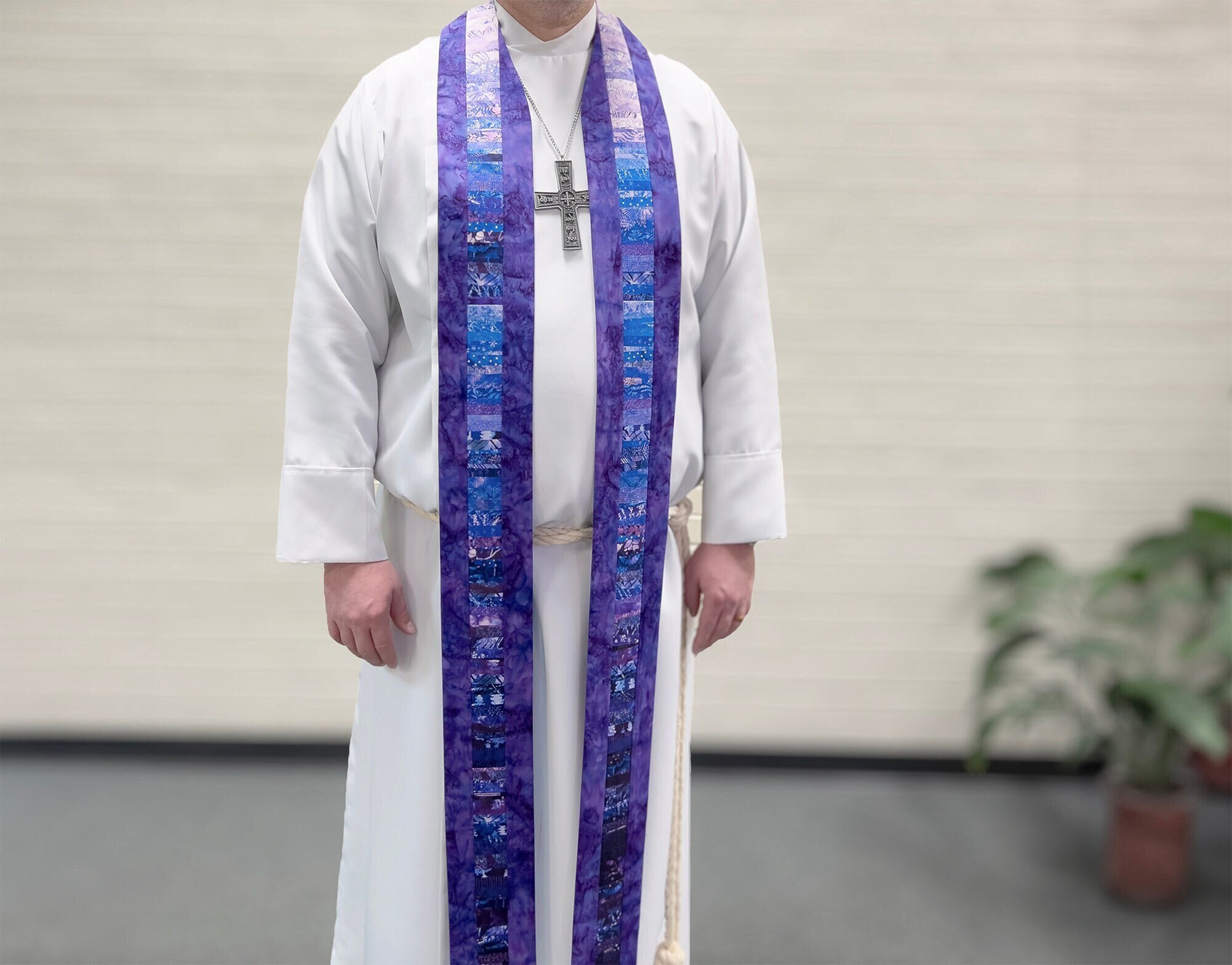 Liturgical Stole Purple Ombre Gradient Reversible Stole for Lent and ...