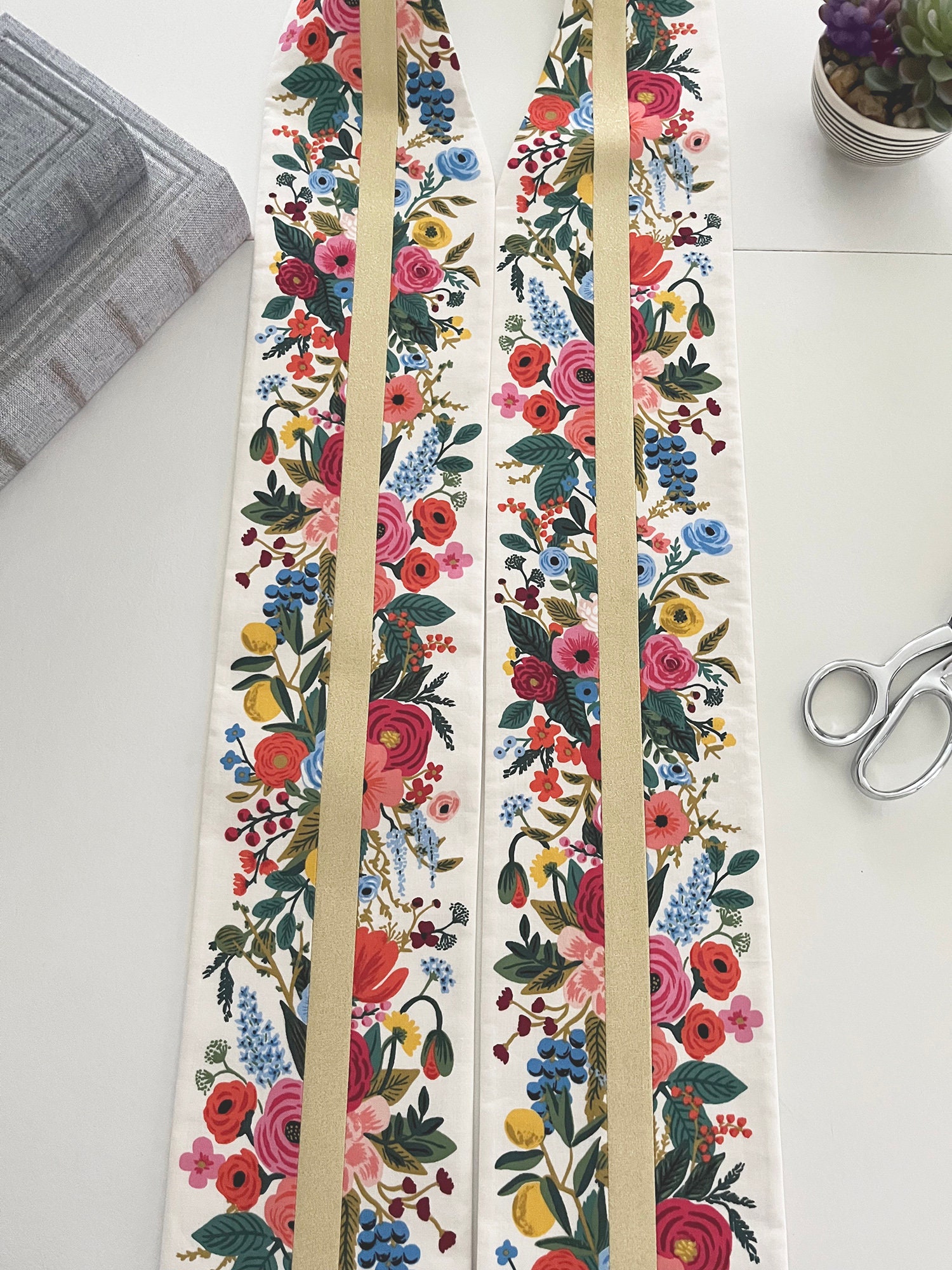 Gold and Floral Liturgical Stole Pastoral Clergy Stole for Easter and ...