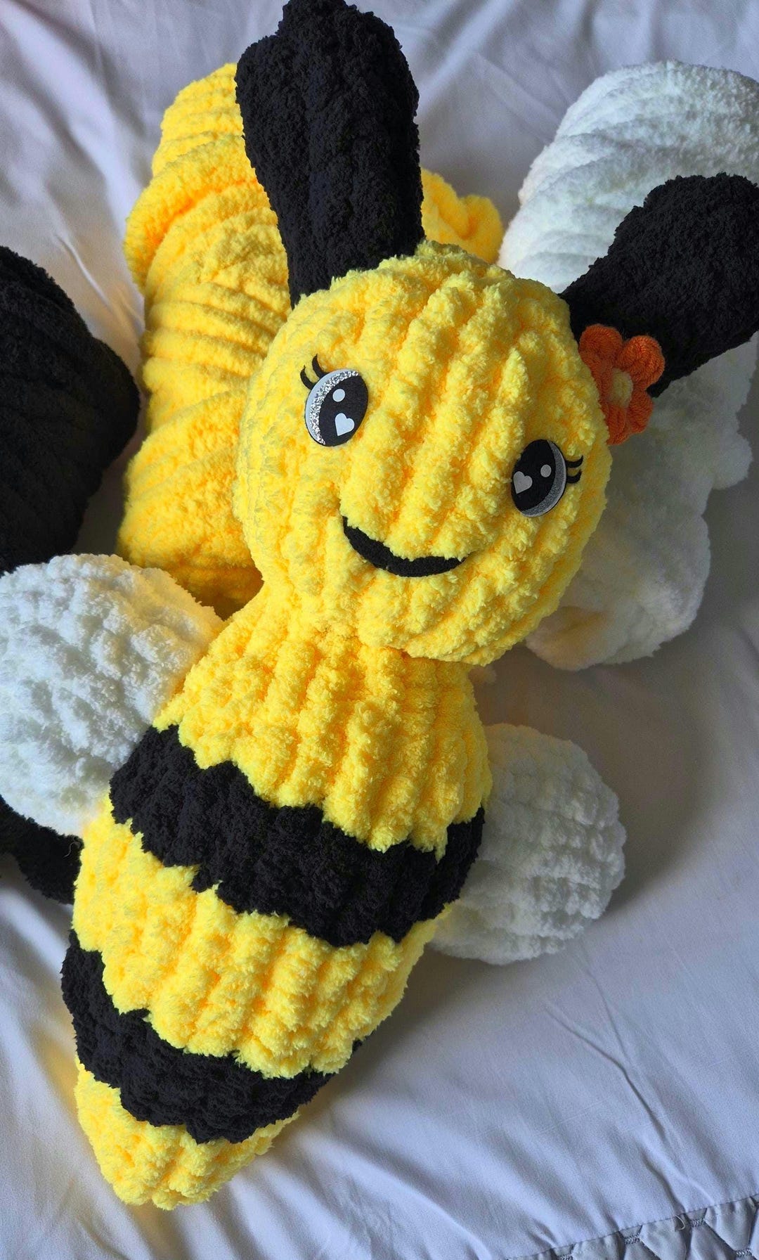 Queen Bee Plushie Pattern: Buzzabelle DIY Finger Knitting (instant ...