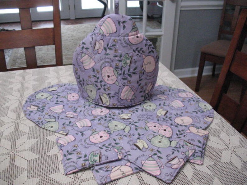 Quilted Tea Cozy With Matching Center Piece Also Matchimg 4 Coasters (6 ...