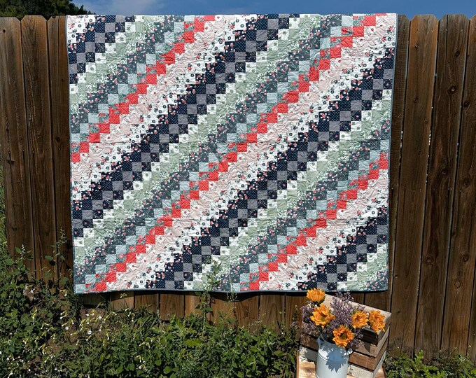 Beaming Star Quilt - Etsy