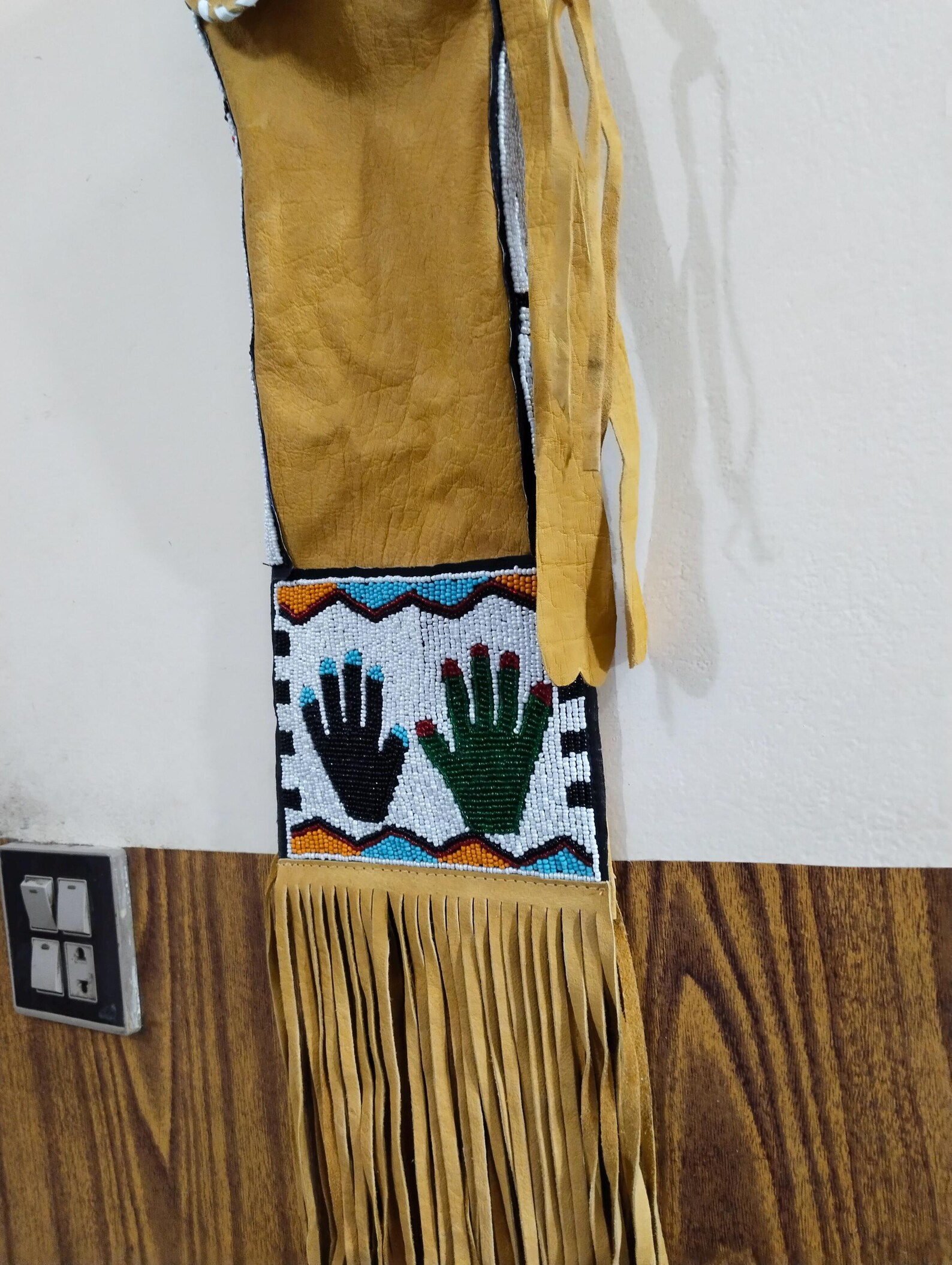 Native Indian Traditional American Style Handmade Leather Beaded Hide ...