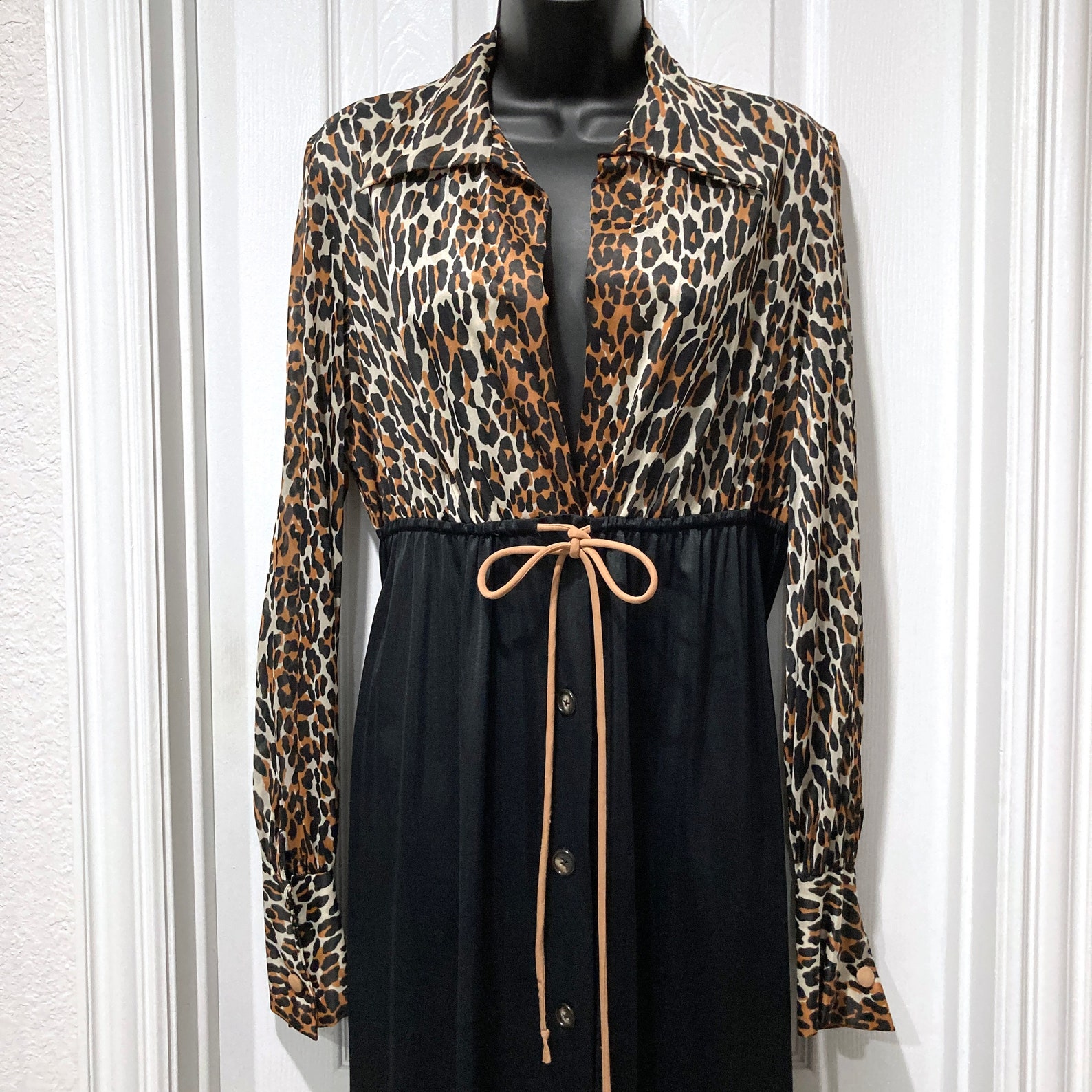 Vanity Fair Leopard Print Robe / Two Tone 1960s Nylon Long Dressing ...