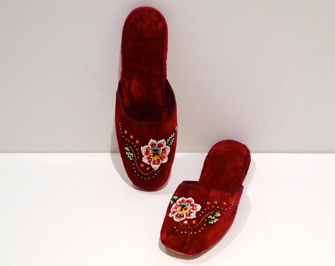 Beaded Floral Velvet Slippers Vintage Chinese Embroidered Flower Fabric ...