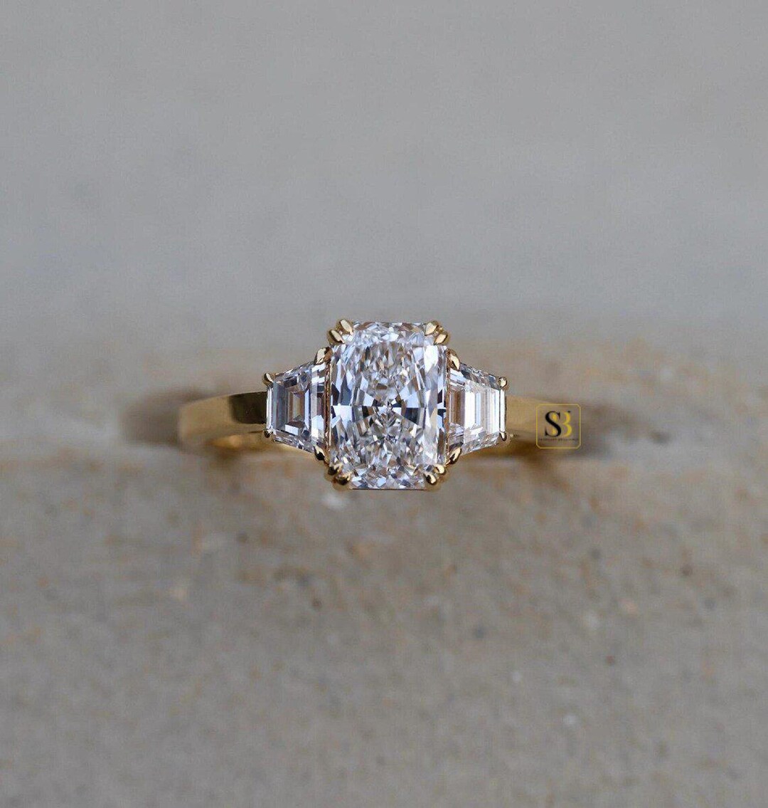 3CT Radiant Cut Moissanite Three Stone Ring, Radiant With Tapered ...