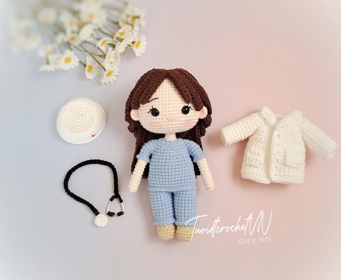 Crochet Doctor Doll Pattern: Amigurumi Medical Doll PDF Tutorial - Etsy