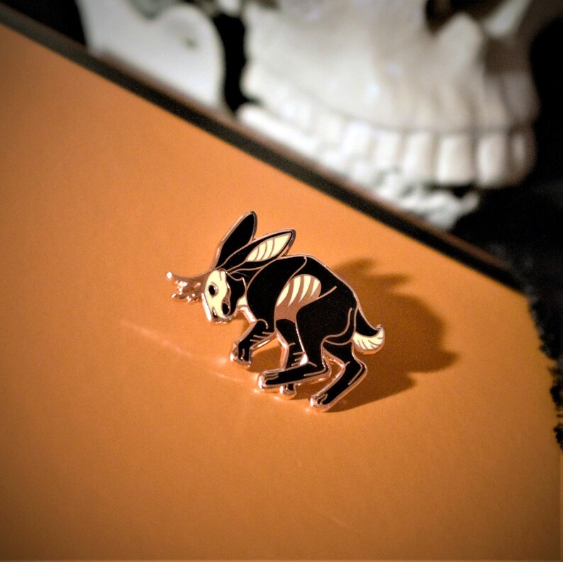 Jack-O'Lope Halloween Jackalope Hard Enamel Pin | Etsy