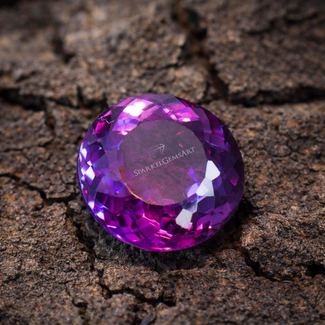 Round Cut Color Changing Alexandrite Gemstone | 14mm, Brazil - Etsy